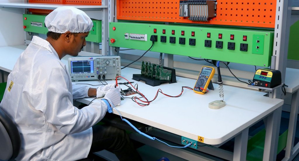 INTEGRATED INSTRUMENTATION LABS FOR AUTOMOTIVE