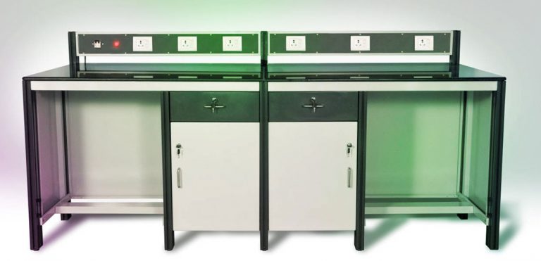 Messung’s ESD cleanroom chairs and ESD safe laboratory tables