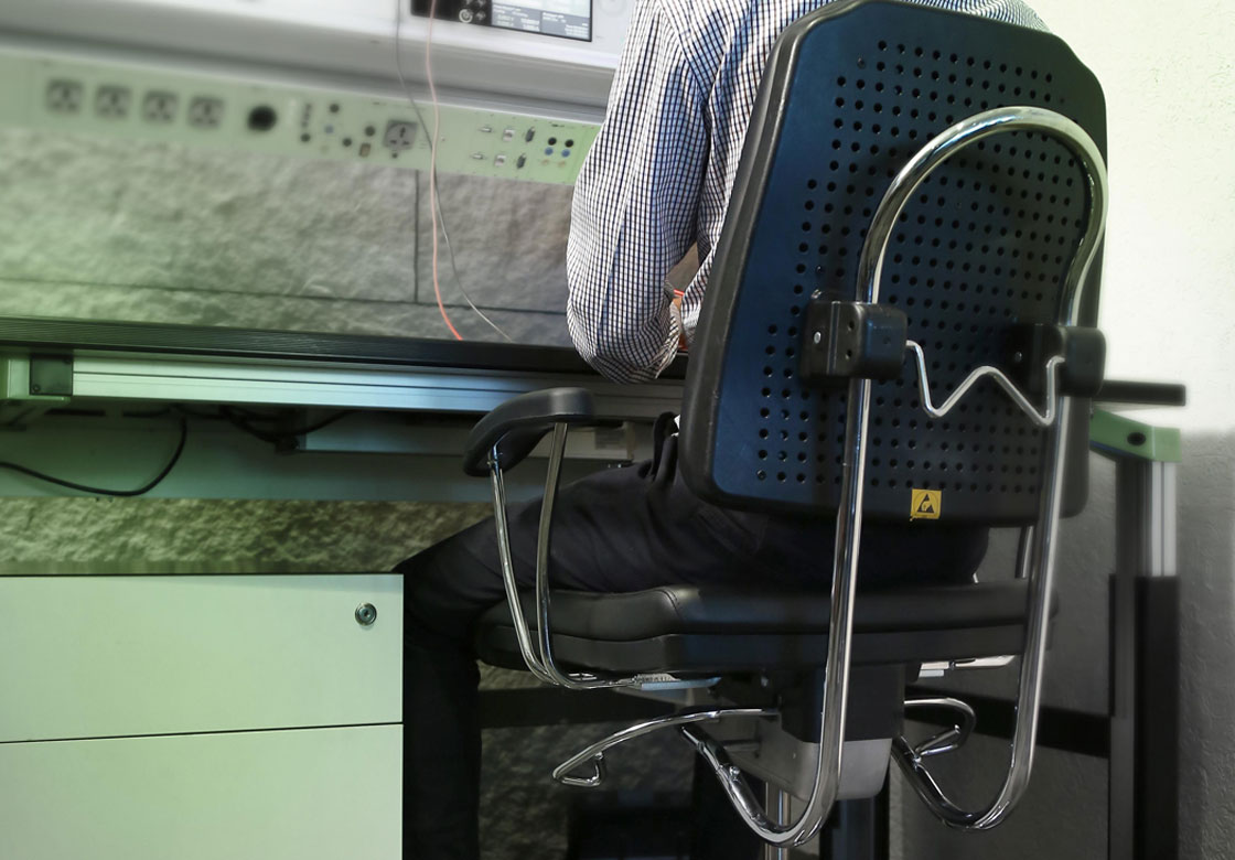 Electronic Assembly | Workplace Ergonomics | ESD Safe Chair & Tables ...